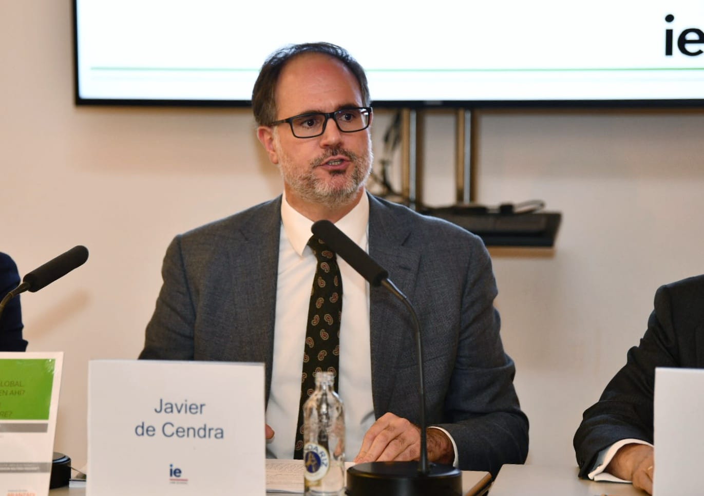 Javier de Cendra: «Desgraciadamente, la política hoy no es un espacio ...